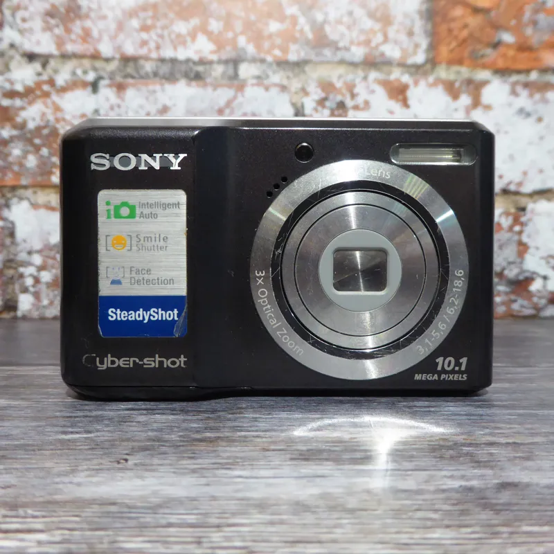 Used Sony Cyber-Shot DSC-S2000 - 1 YEAR GTEE