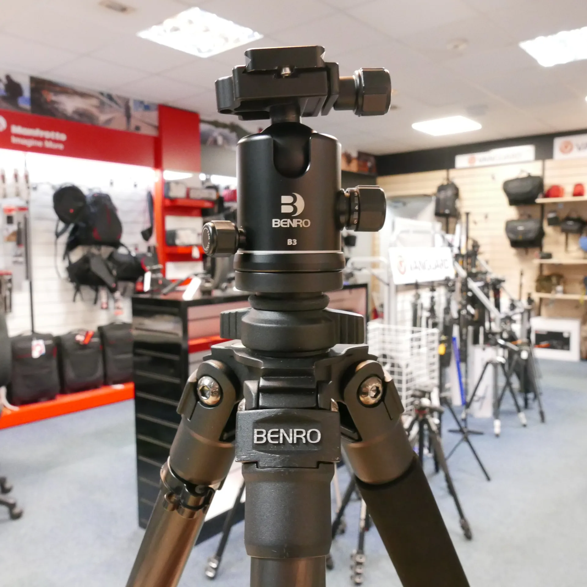 Used Benro TAD38C + B3 Ball Head - 1 YEAR GTEE