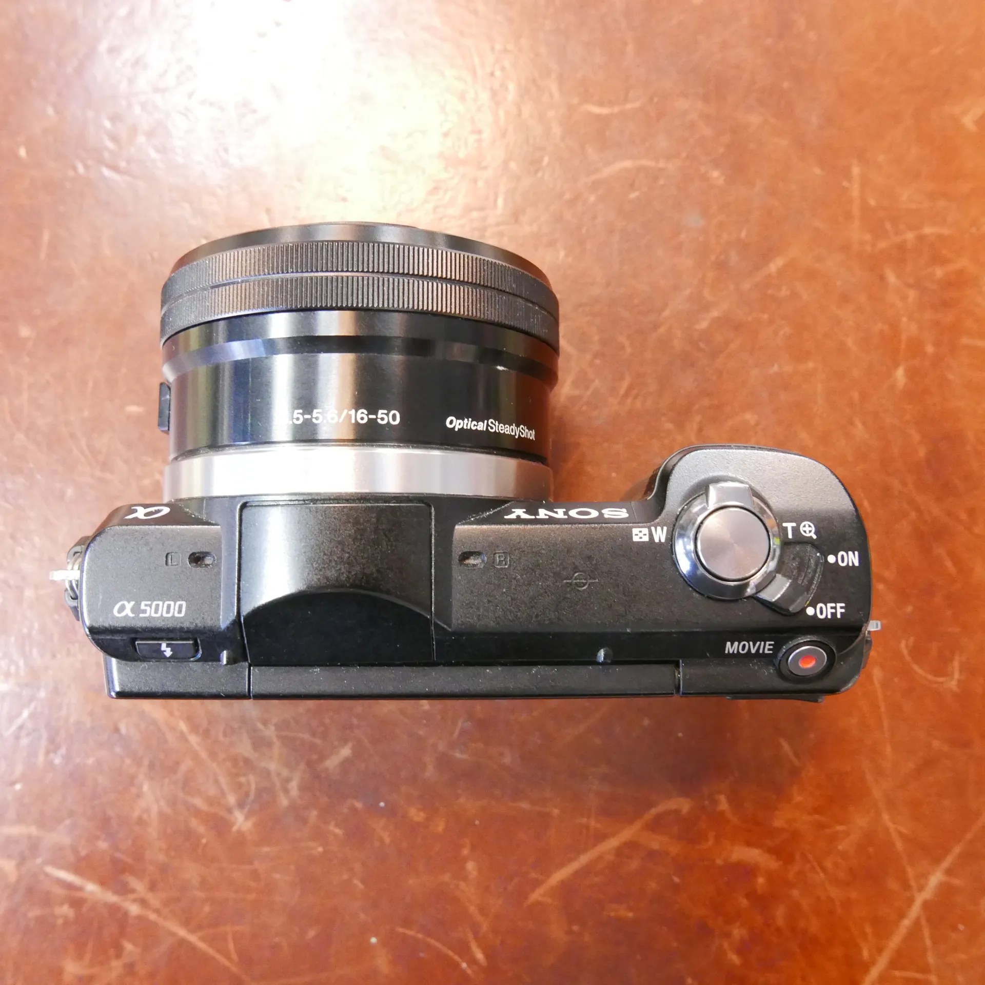 Used Sony A5000 + 16.50mm f3.5-5.6 PZ - 2575 Actuations